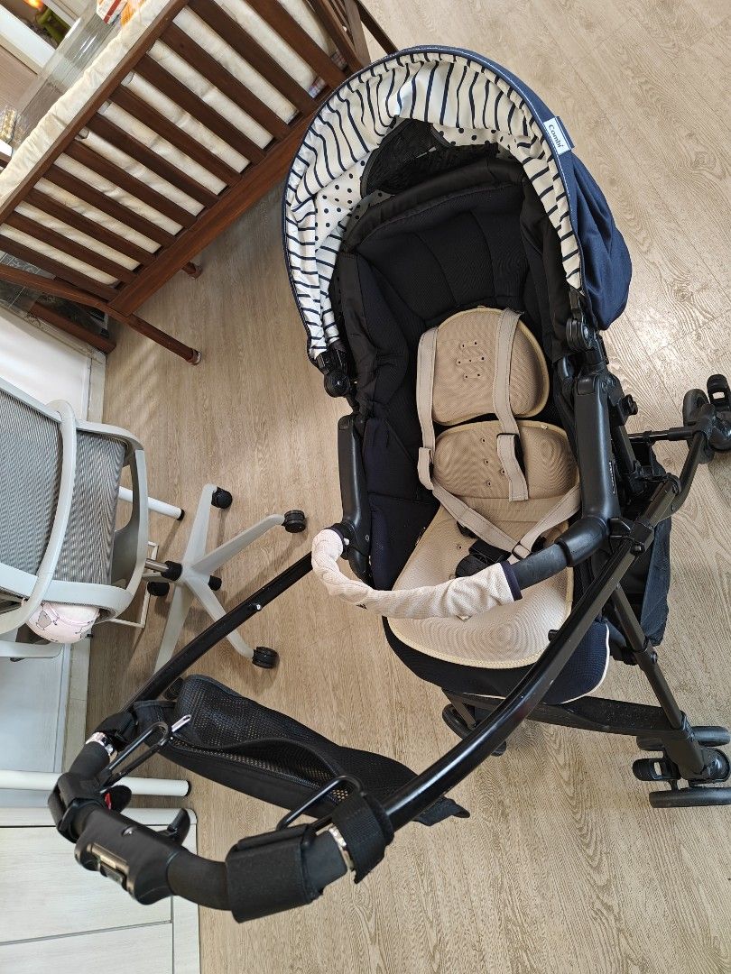 Combi Mechacal Handy Auto 4 Stroller FOC Car seat, Babies & Kids, Going ...