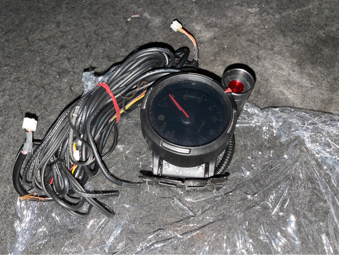Defi RPM meter with shift light, Car Accessories, Electronics & Lights on Carousell