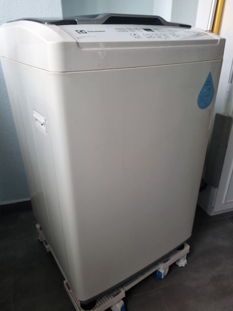 Electrolux Top Load 7.5kg (EWT754XW) Washing Machine, TV & Home ...