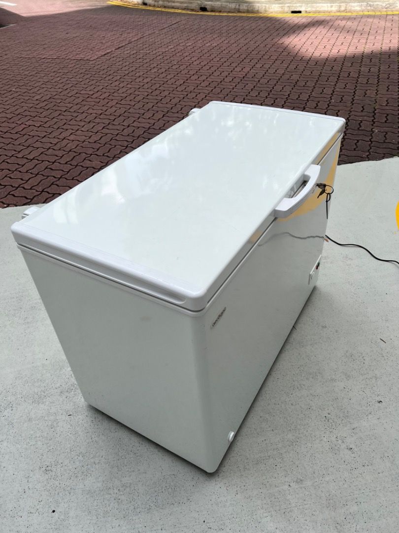 ★free deliver★298L home use chest freezer with good condition and free ...