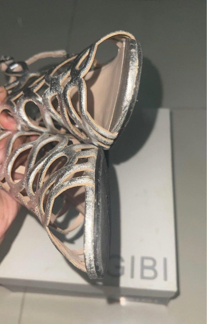 GIBI COLLECTION SILVER HEELS, Women's Fashion, Footwear, Heels on Carousell