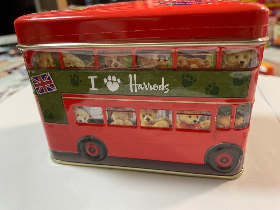 Harrods London bus money box with fruit flavored jellies, 興趣及遊戲, 玩具 ...