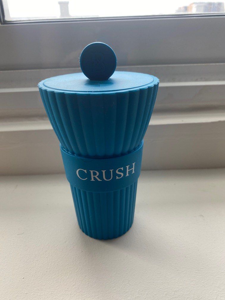 Ice holder, Furniture & Home Living, Kitchenware & Tableware, Other ...