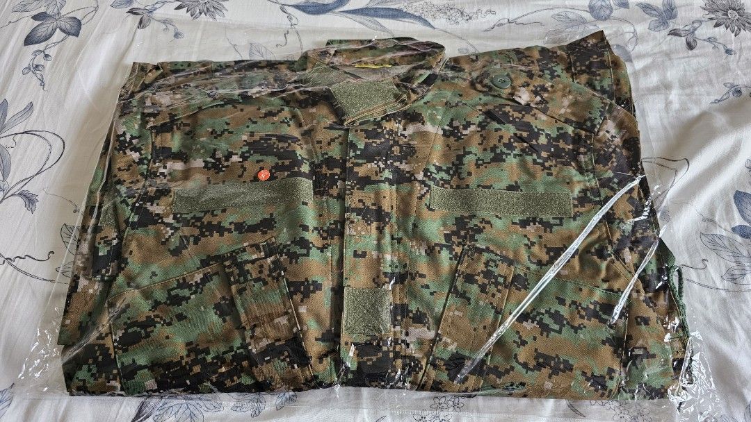 Jack Neo's Ah Girl go Army Uniform Merchandise, Hobbies & Toys ...