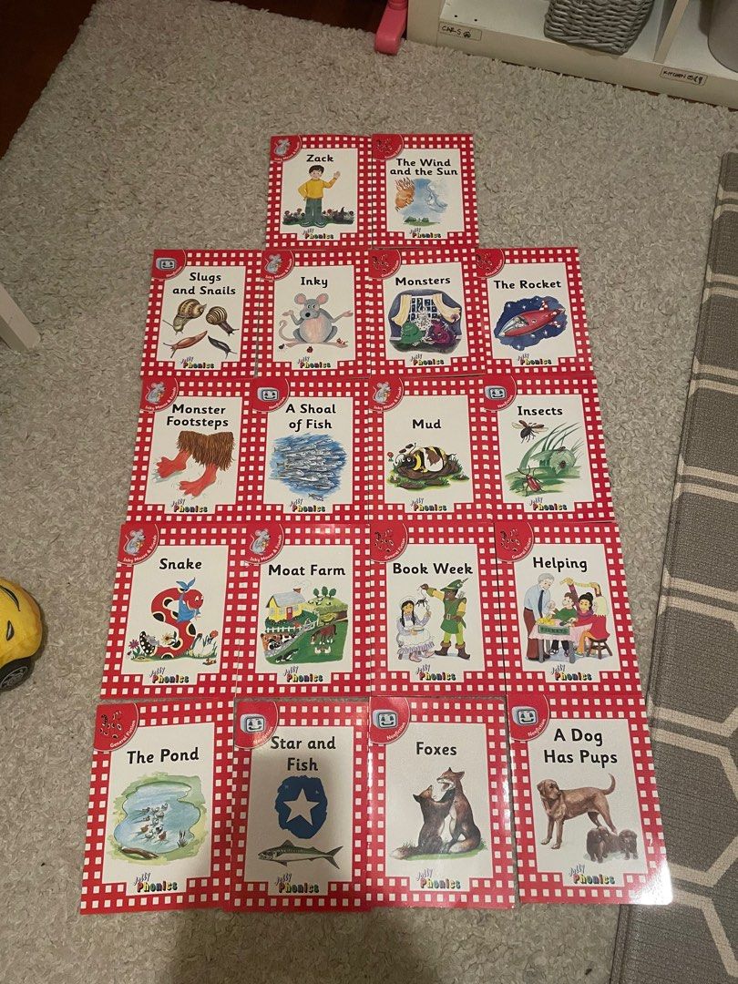 Jolly Phonics - Level 1 (red) - 18 books, Hobbies & Toys, Books ...