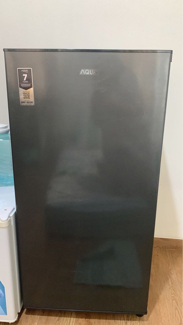 Kulkas AQUA Sharp 1 pintu AQRD 181, Kitchen & Appliances di Carousell