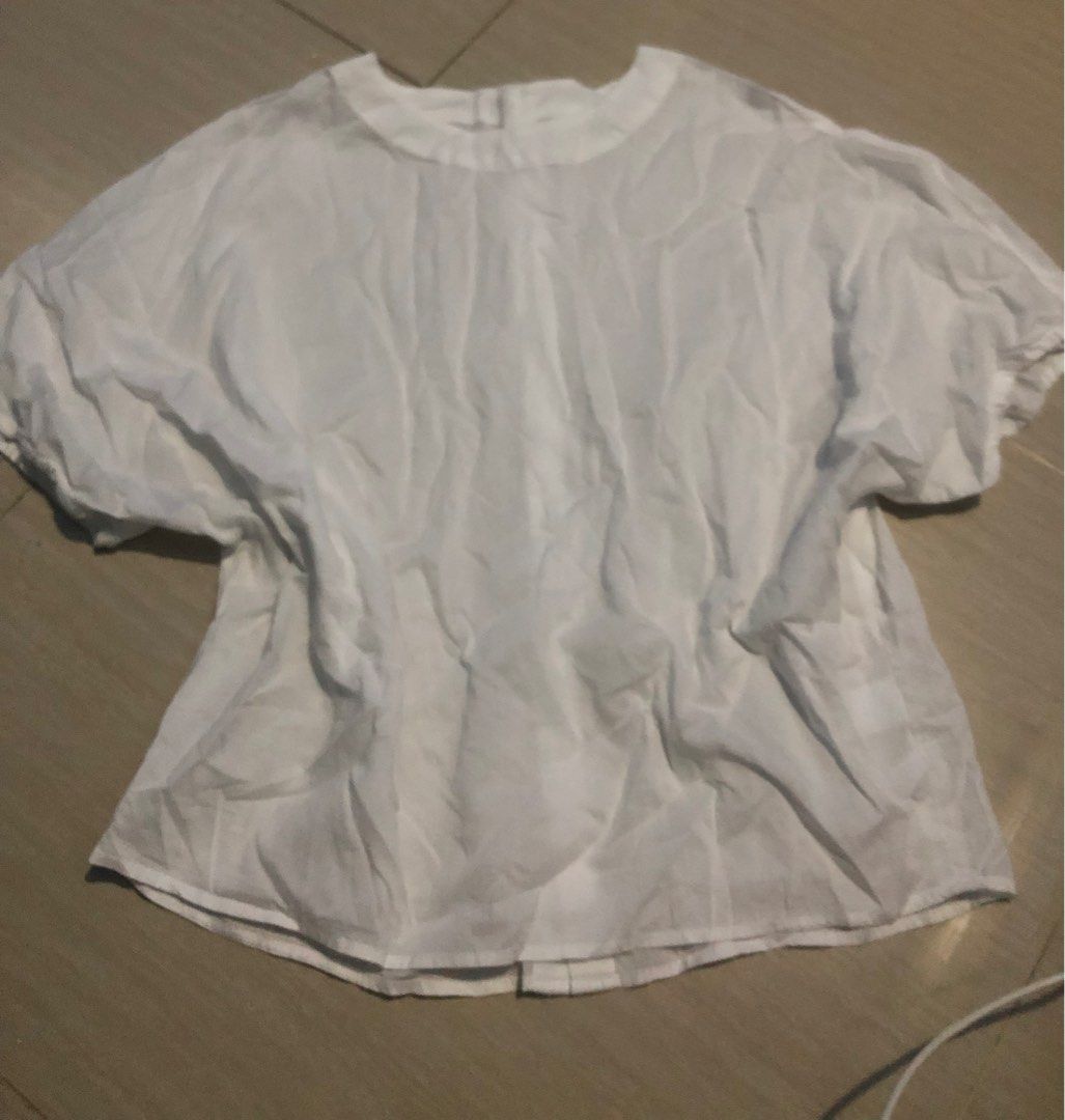 MUJI WHITE TOP, Women's Fashion, Tops, Blouses on Carousell