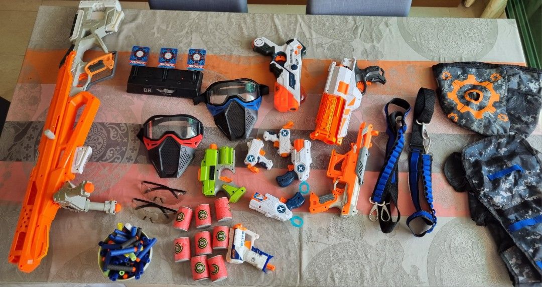 Nerf guns set, Hobbies & Toys, Toys & Games on Carousell