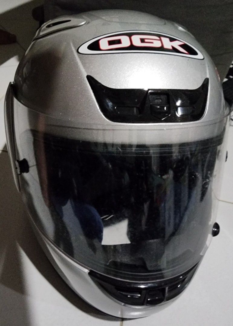 OGK FF4 Full Face Helmet - Pristine Condition, Motorcycles, Motorcycle Accessories on Carousell
