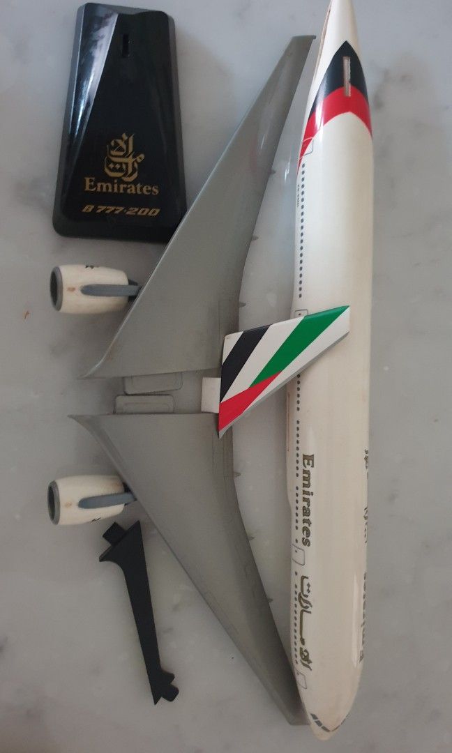 Original Emirates Boeing 777, Hobbies & Toys, Memorabilia ...
