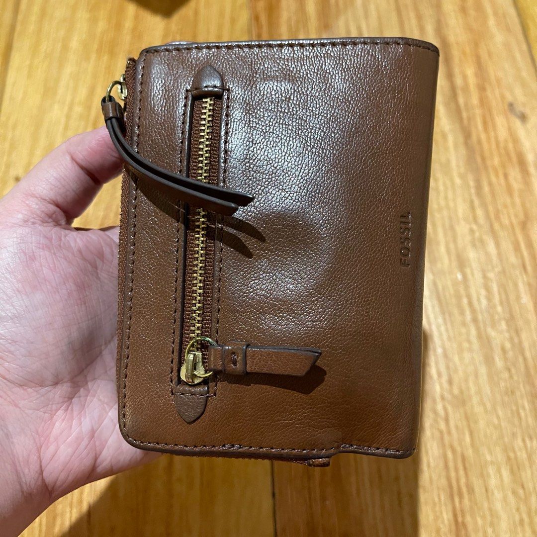 Original Fossil wallet, Women's Fashion, Bags & Wallets, Wallets & Card ...