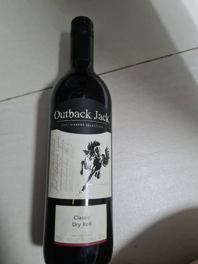 Outback Jack Classic Dry Red wine, Food & Drinks, Alcoholic Beverages ...