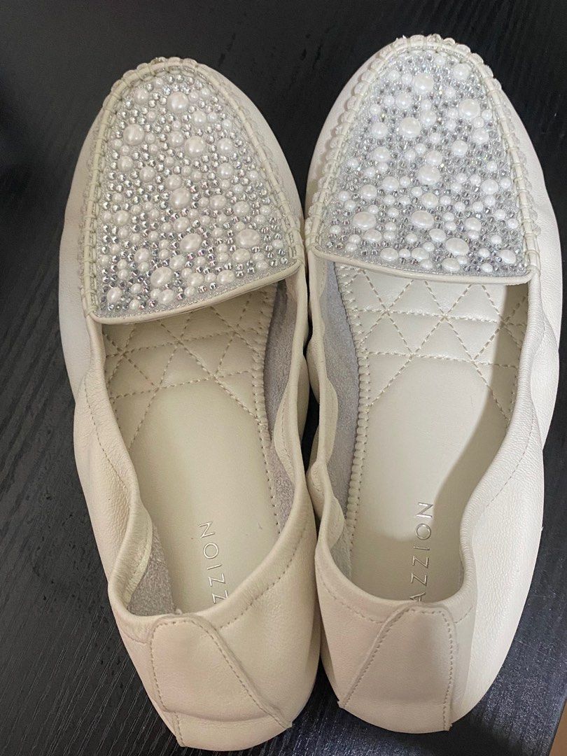 Pazzion white shoes, Women's Fashion, Footwear, Loafers on Carousell