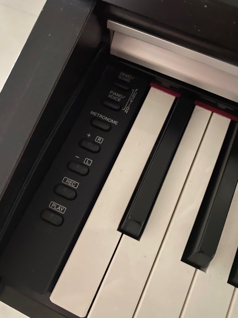 Piano Yamaha Arius YDP-142, Hobbies & Toys, Music & Media, Musical ...