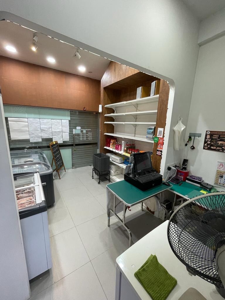 Retail Half Shop @ Blk 338 Ang Mo Kio Ave 1– Near MRT / Market / Good ...