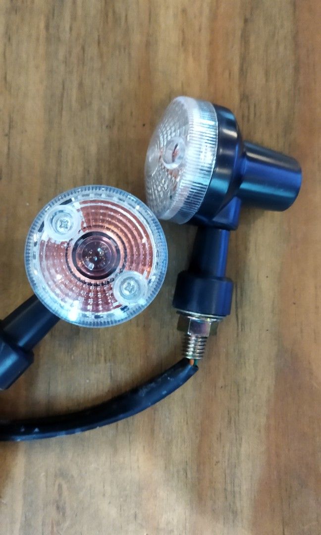 Retro motorcycle signal lights - black, Motorcycles, Motorcycle ...