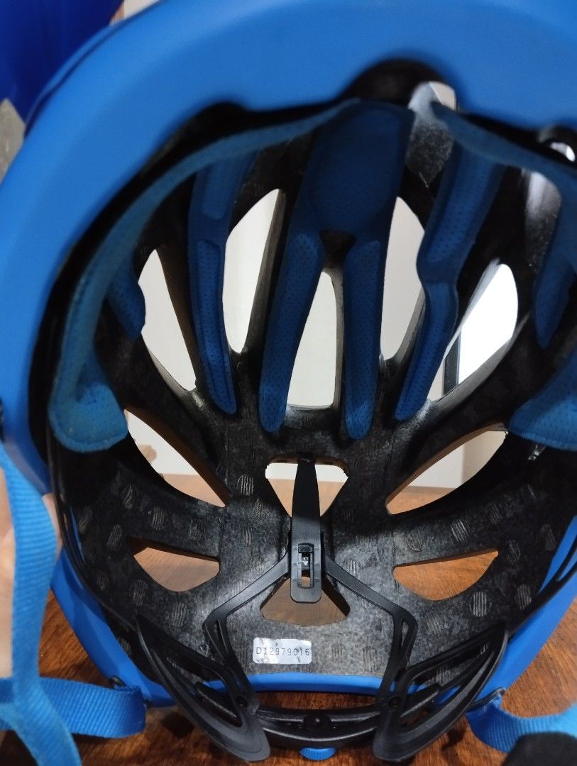 Roc Loc Giro Helmet (Blue), Sports Equipment, Bicycles & Parts ...