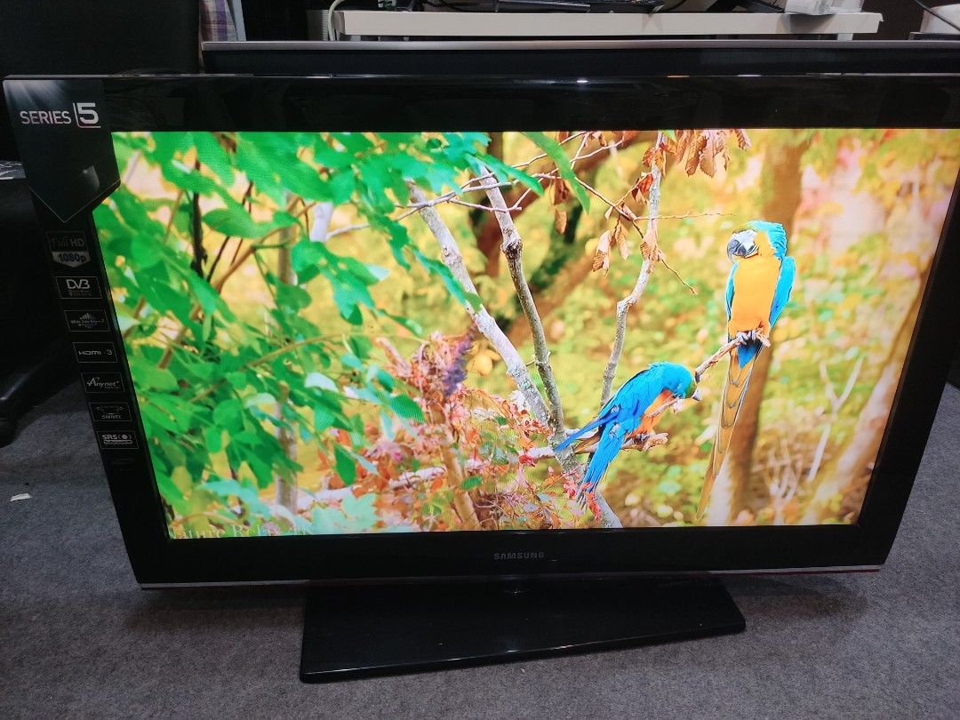 Samsung lcd 40", TV & Home Appliances, TV & Entertainment, TV on Carousell