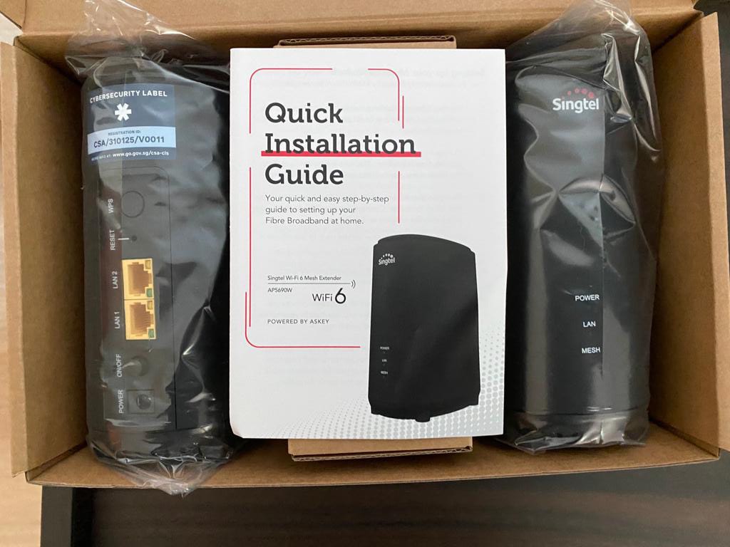 SingTel WiFi mesh extender, TV & Home Appliances, Other Home Appliances ...