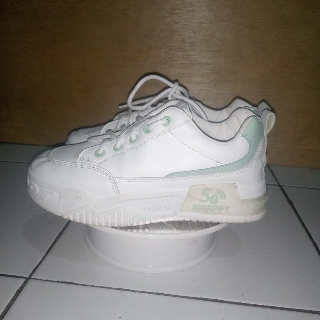 SNEAKER PUTIH TAPAK TINGGI SEPATU SECOND, SEPATU SECOND ORIGINAL ...