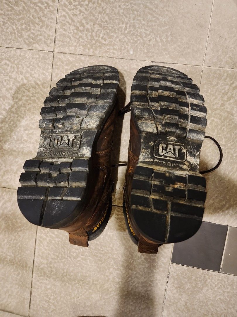 Steel toes CAT boots (wide width), Men's Fashion, Footwear, Casual ...