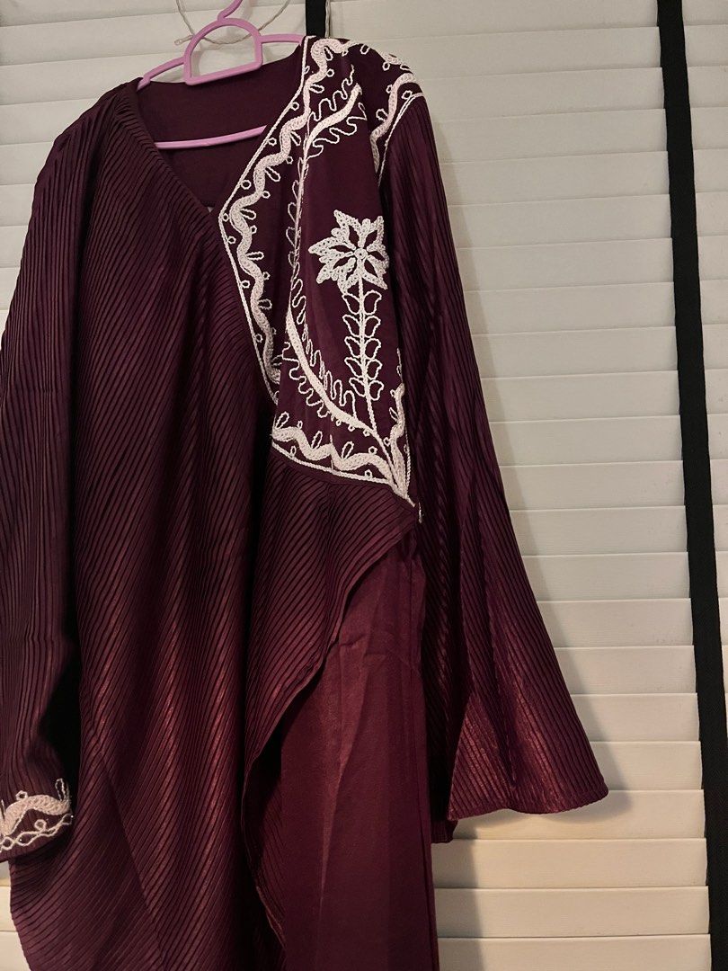 syrian abaya, Women's Fashion, Muslimah Fashion, Kaftans & Jubahs on ...