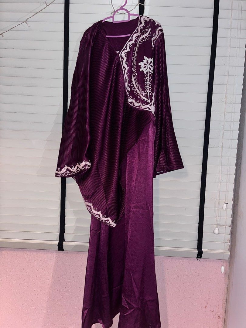 syrian abaya, Women's Fashion, Muslimah Fashion, Kaftans & Jubahs on ...