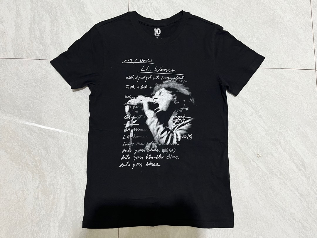 The doors jimi hendrix tshrit, Fesyen Pria, Pakaian , Atasan di Carousell