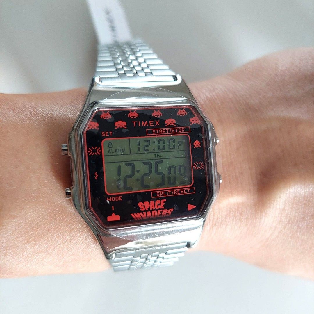 Timex x Space Invaders Bracelet Watch, Men's Fashion, Watches ...