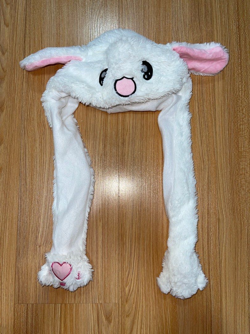 Topi Kelinci Rabbit Hat Moveable Ear, Toys & Collectibles, Mainan di ...