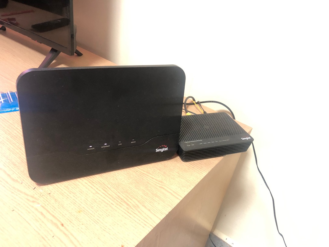 Transfer of ownership for Singtel 1Gbps Fibre Home Bundle with Home ...