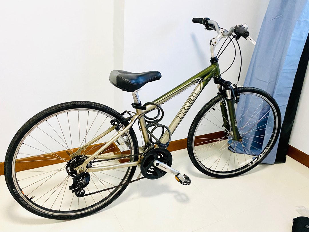 TREK 7100 Hybrid Bicycle with 7-Speed Shimano gear, Sports Equipment, Bicycles & Parts, Bicycles ...