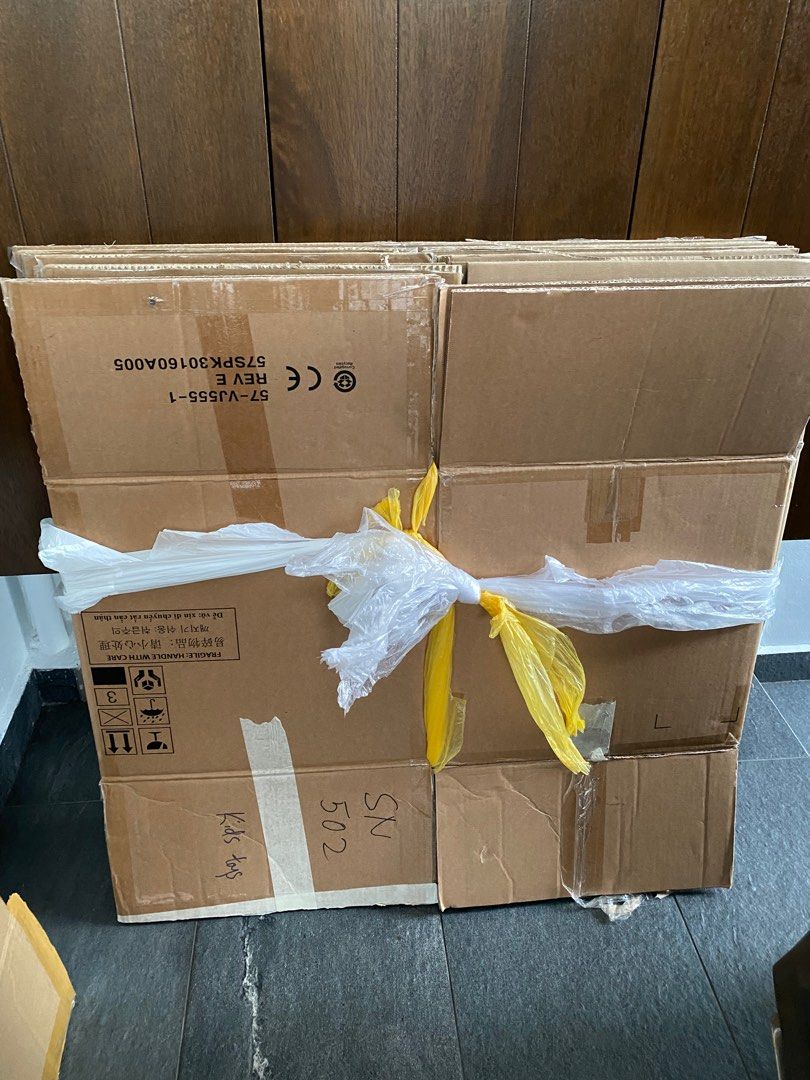 Used carton boxes (selling both bundle together), Furniture & Home ...
