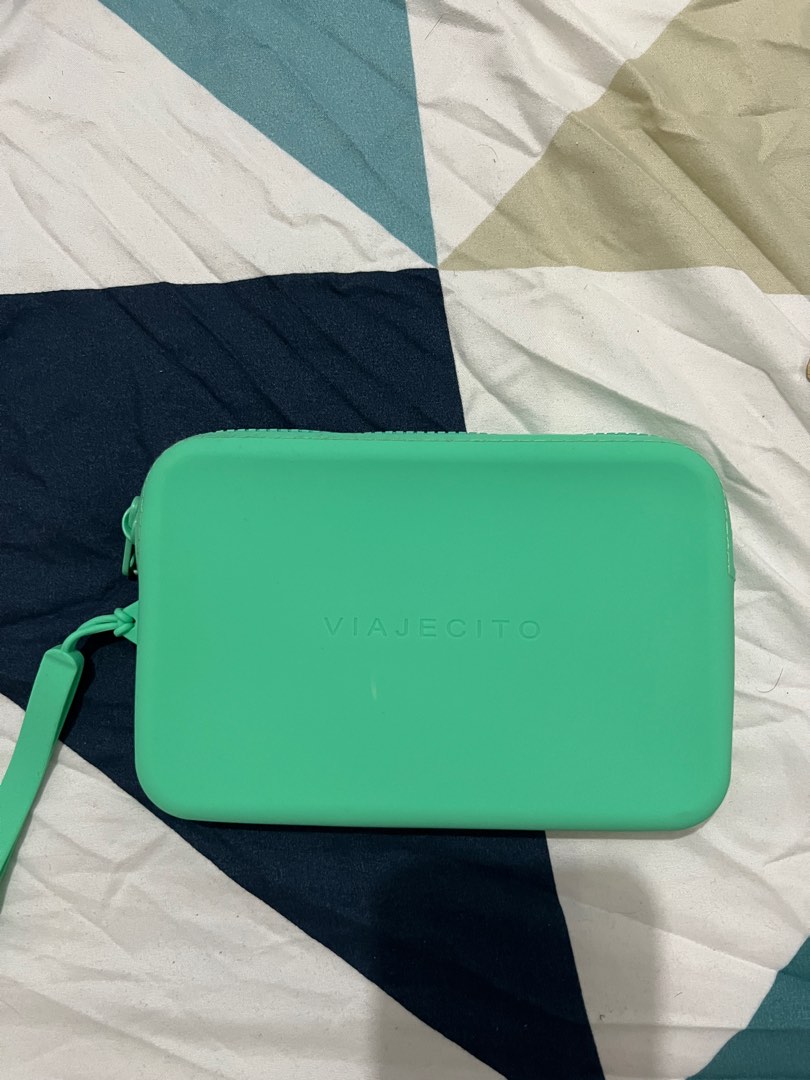 Viajecito Pouch on Carousell