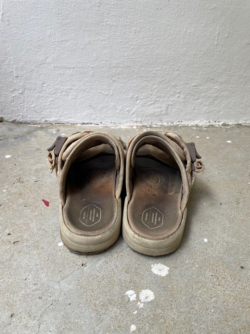 Visvim FIL Exclusive Christo, Men's Fashion, Footwear, Flipflops and ...