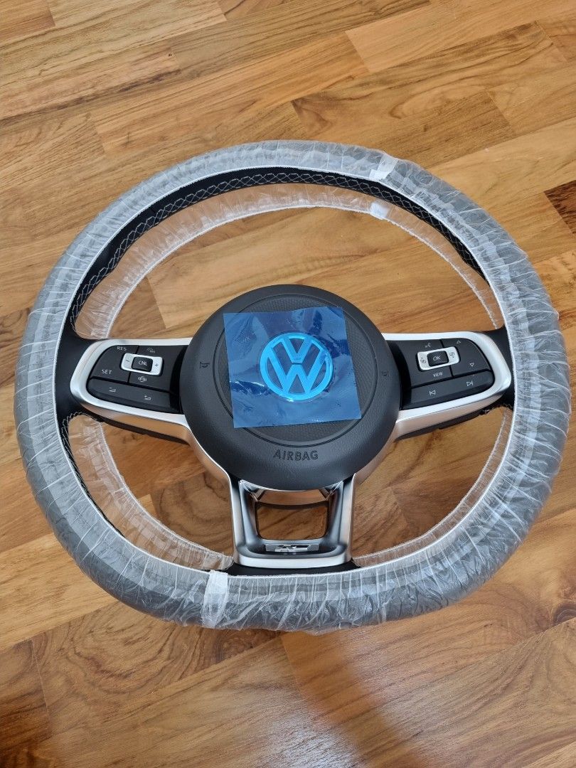 VW Volkswagen R Line Steering Wheel, Car Accessories, Accessories on ...