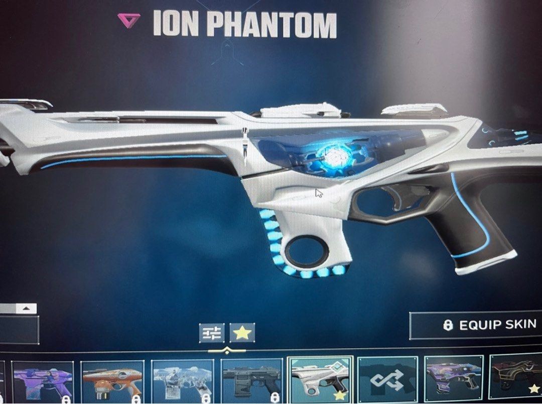 WTS cheap stacked 7 skins valorant account, Video Gaming, Gaming ...