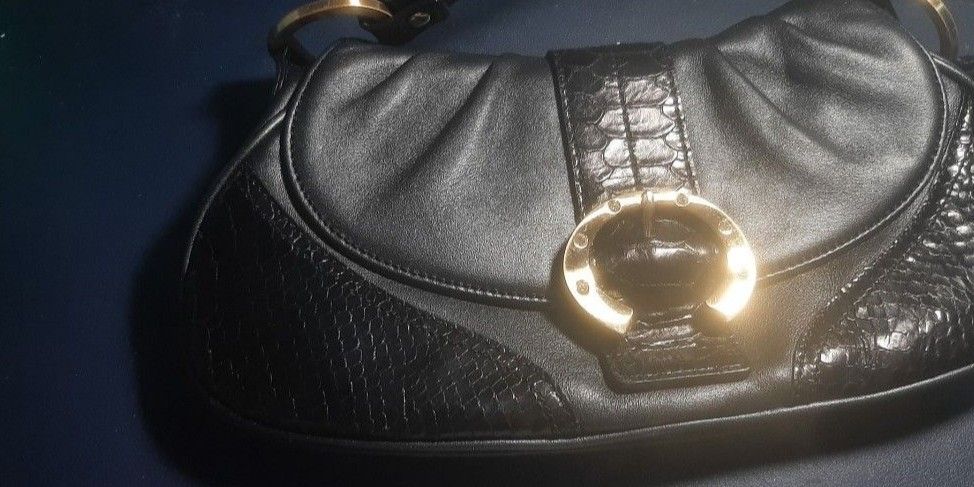 Y2k authentic baguette kili kili bag / Tags: Vigevano branded sling bag ...