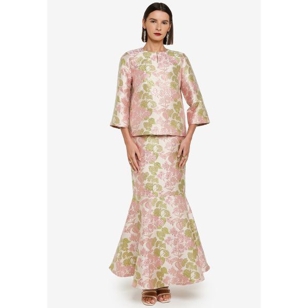 Zalia Floral Kurung, Women's Fashion, Muslimah Fashion, Baju Kurung ...