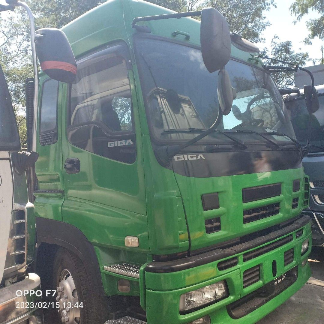 6W Tructor Head! We also have other unit like Wingvan, Selfloading ...