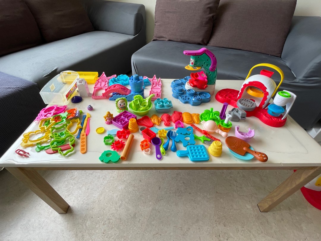 Multiple Playdoh mould sets, including food, shapes, castle, animals ...
