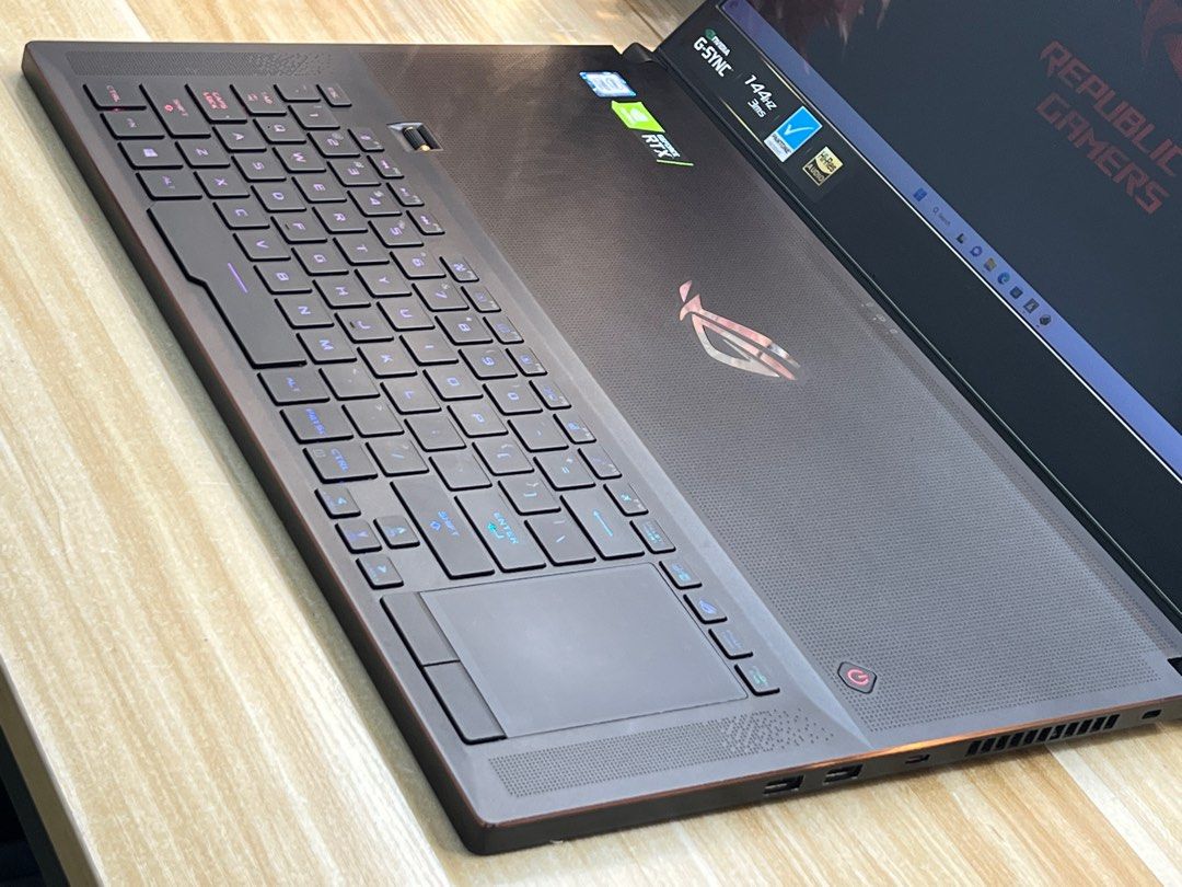 Asus Rog Zephyrus S17 i7-8th Gen 24GB RAM 1TB SSD RTX 2080 with Max Q ...