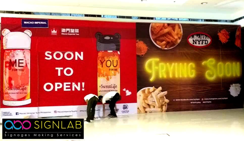 Board up banners, construction site wall covering banners, backdrop ...