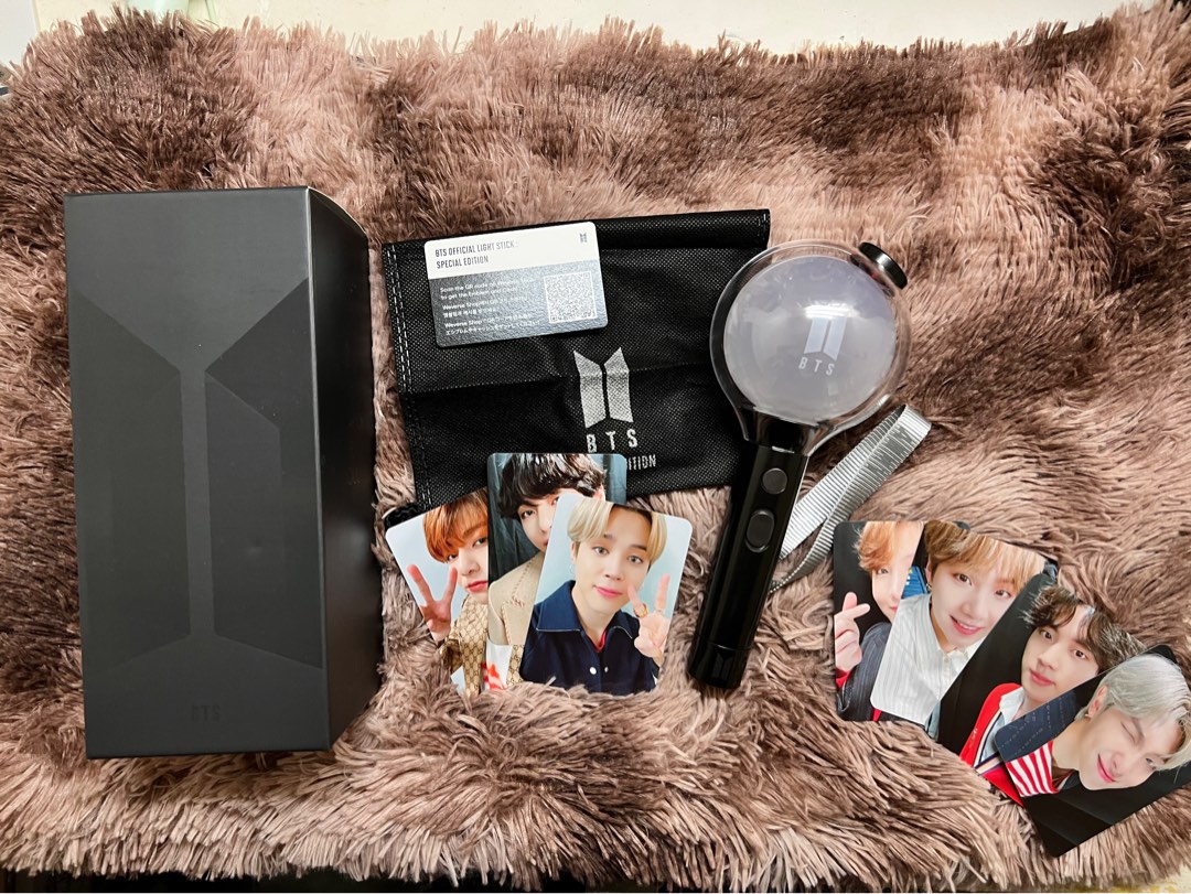 BTS Official Light stick, Hobbies & Toys, Memorabilia & Collectibles ...