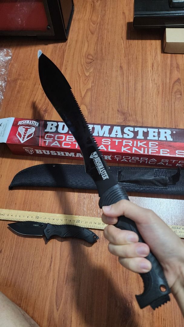 Bushmaster daredevil knife set with folder display, Hobbies & Toys ...