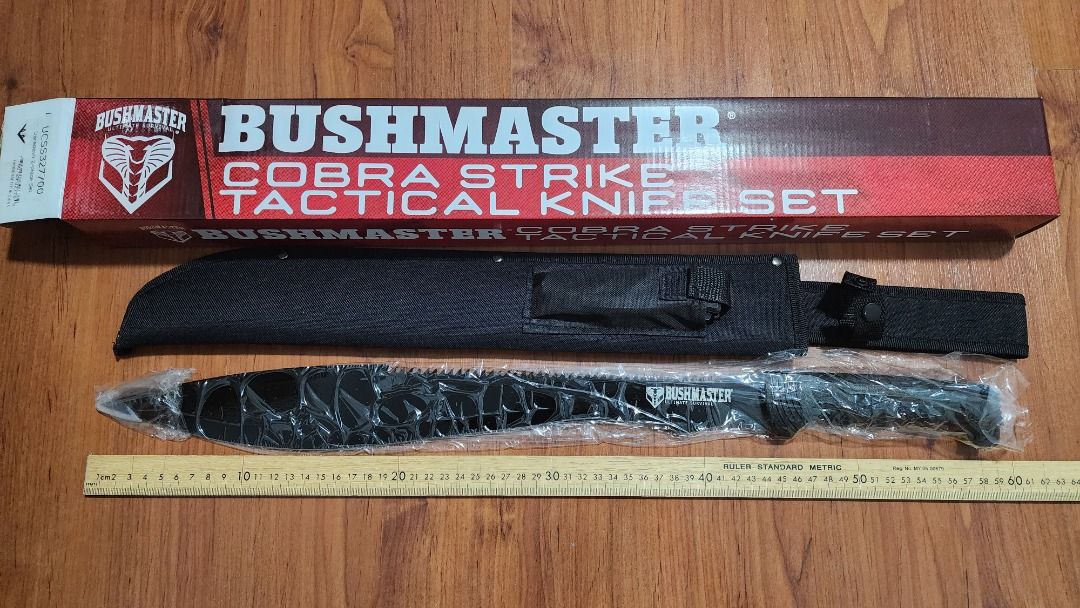 Bushmaster daredevil knife set with folder display, Hobbies & Toys ...