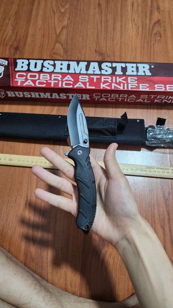 Bushmaster daredevil knife set with folder display, Hobbies & Toys ...