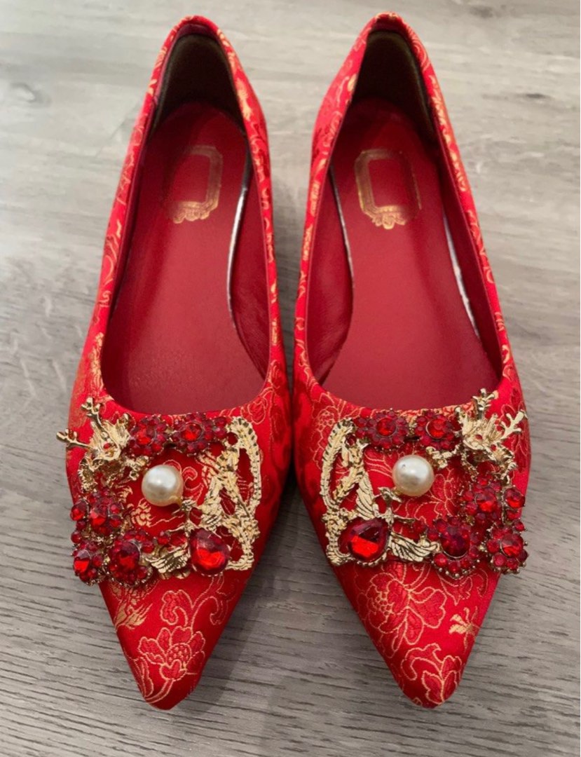 Chinese wedding / Kua Heels, Women's Fashion, Footwear, Heels on Carousell