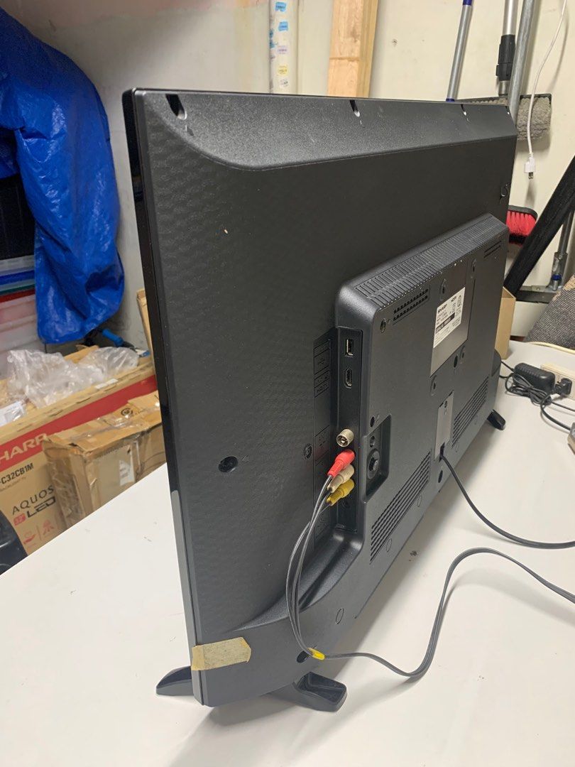 Defective (Screen) Sharp Aquos Basic TV 32" Screen Problem, TV & Home ...