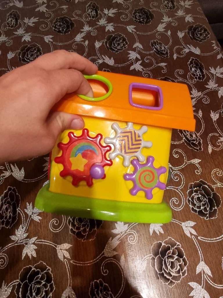 Fisher-Price Musical Pop-Up Eggs & Multifunctional Cube Toy for 3 ...